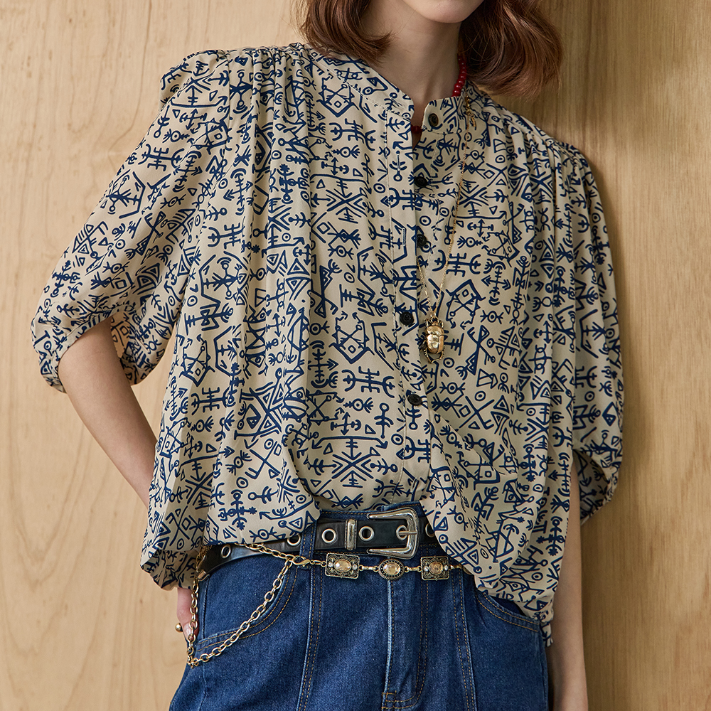 퀸잇 - [M.GRAF] 기하학 프린트 차이나카라 벌룬 블라우스