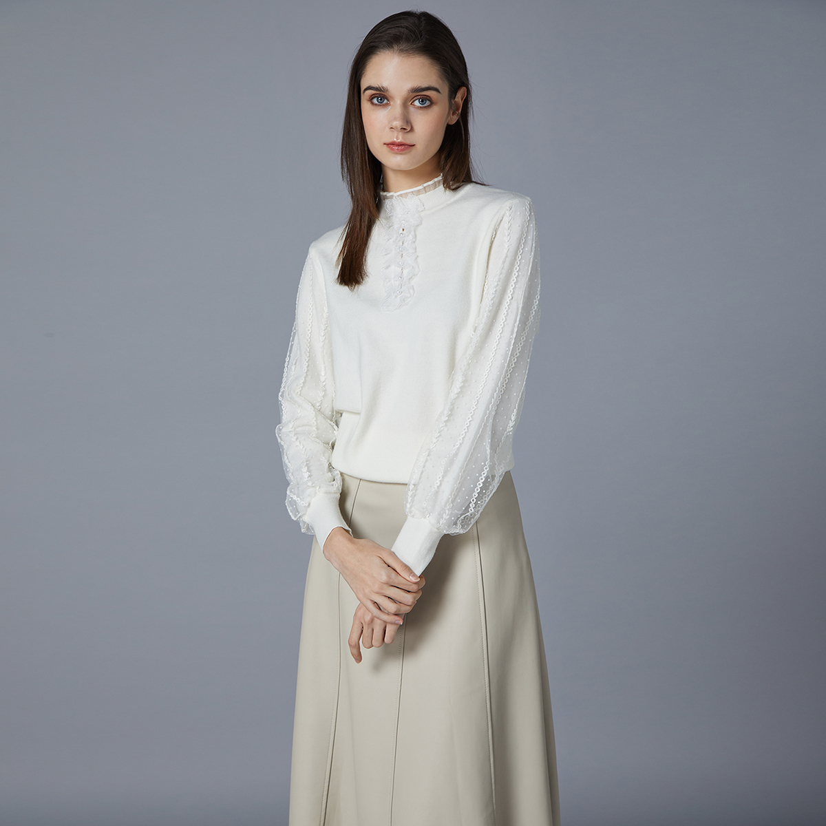 퀸잇 - [GGPX] 프릴 레이스넥 시스루 이중 소매 니트 (GOBKP108F)